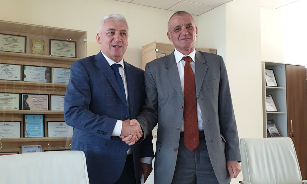 „Necesitatea și importanța contenciosului administrativ”, o nouă carte ...